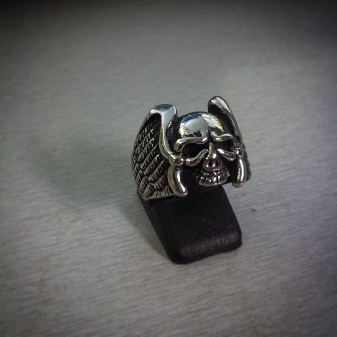 Ride With Attitude: the Biker Skull Ring - Etsy