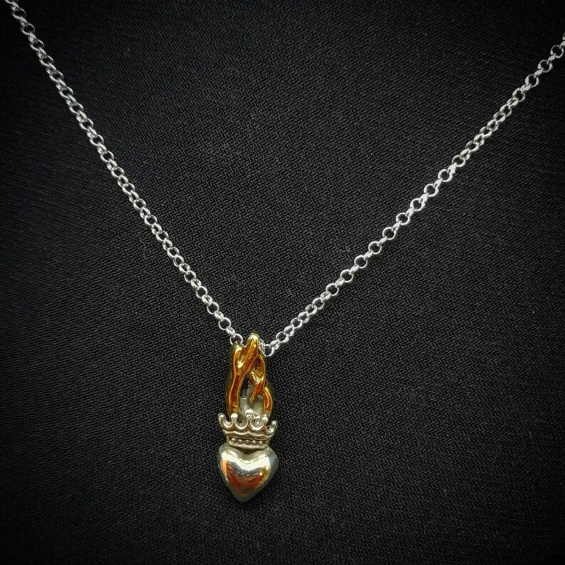Sacred Heart Necklace - Etsy