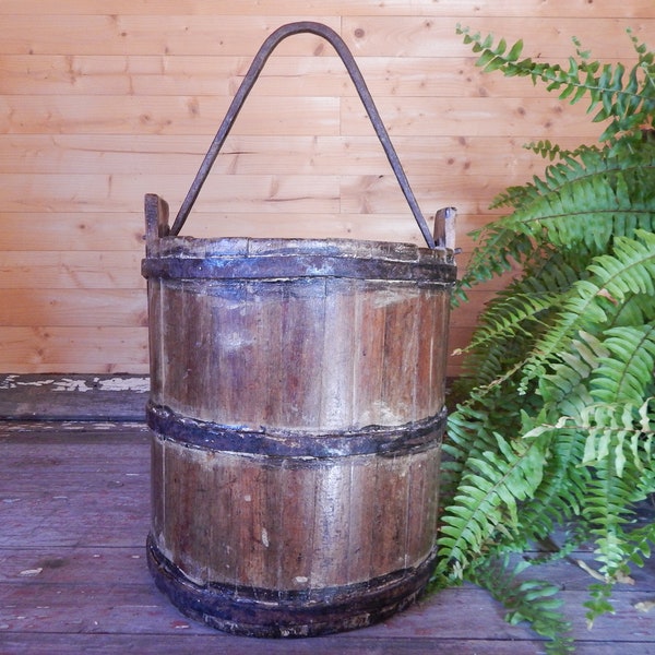 Antique Well Bucket - Etsy