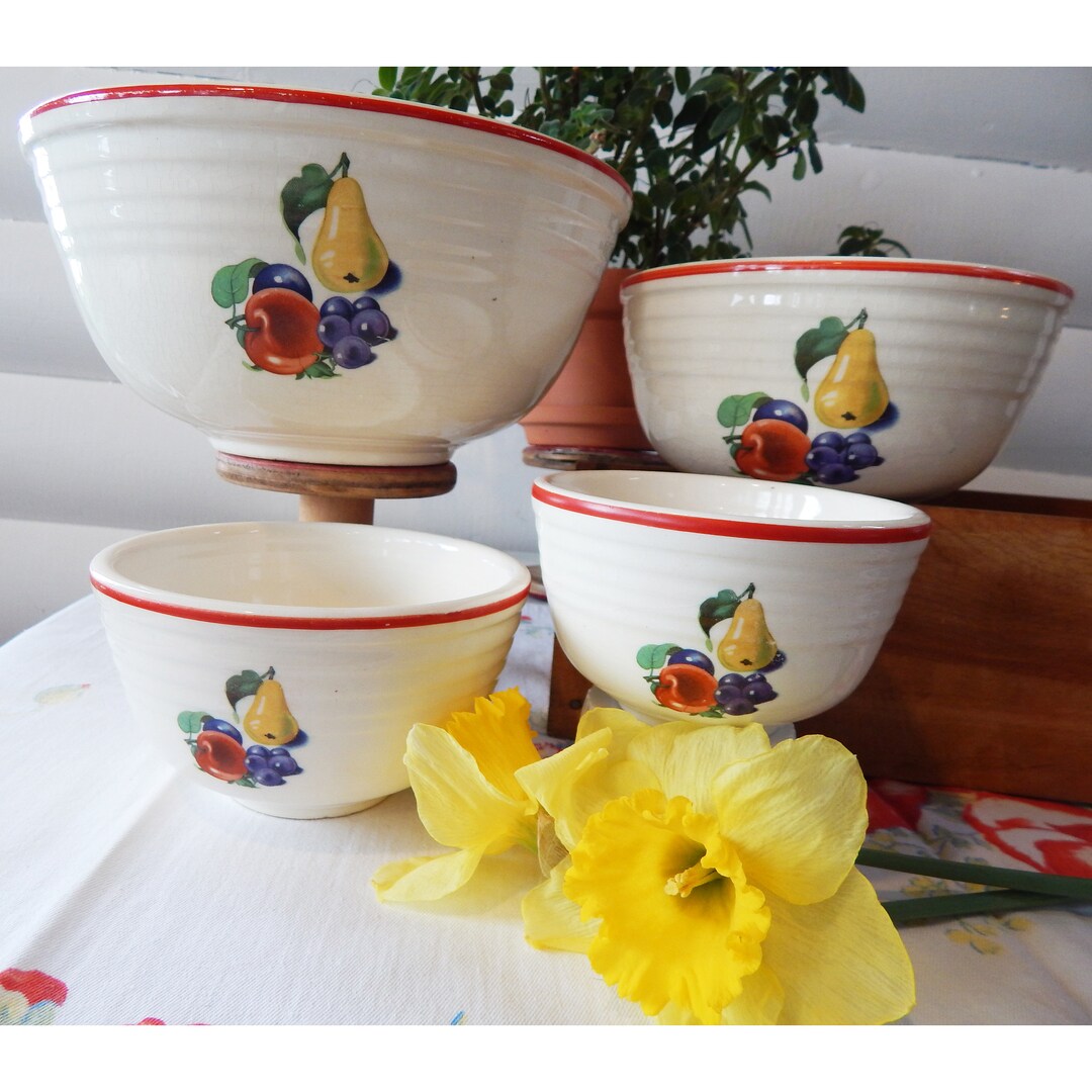 Vintage Mixing Bowls Set of 4 Nesting Bowls Red & White Cronin Bake ...