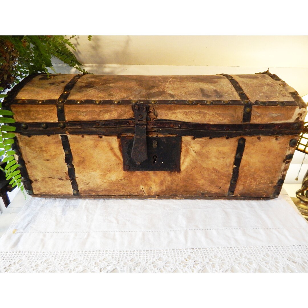 Antique Small Hide-covered Wood Trunk Early 1800s Wagon Trunk - Etsy