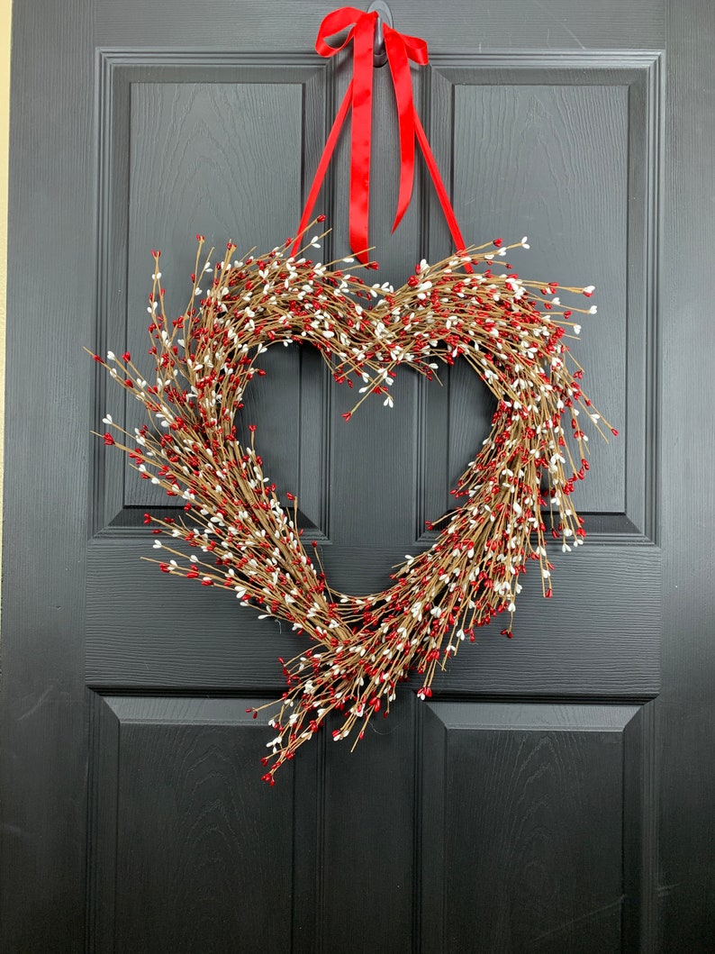 Valentine's Day Heart Wreath - Etsy