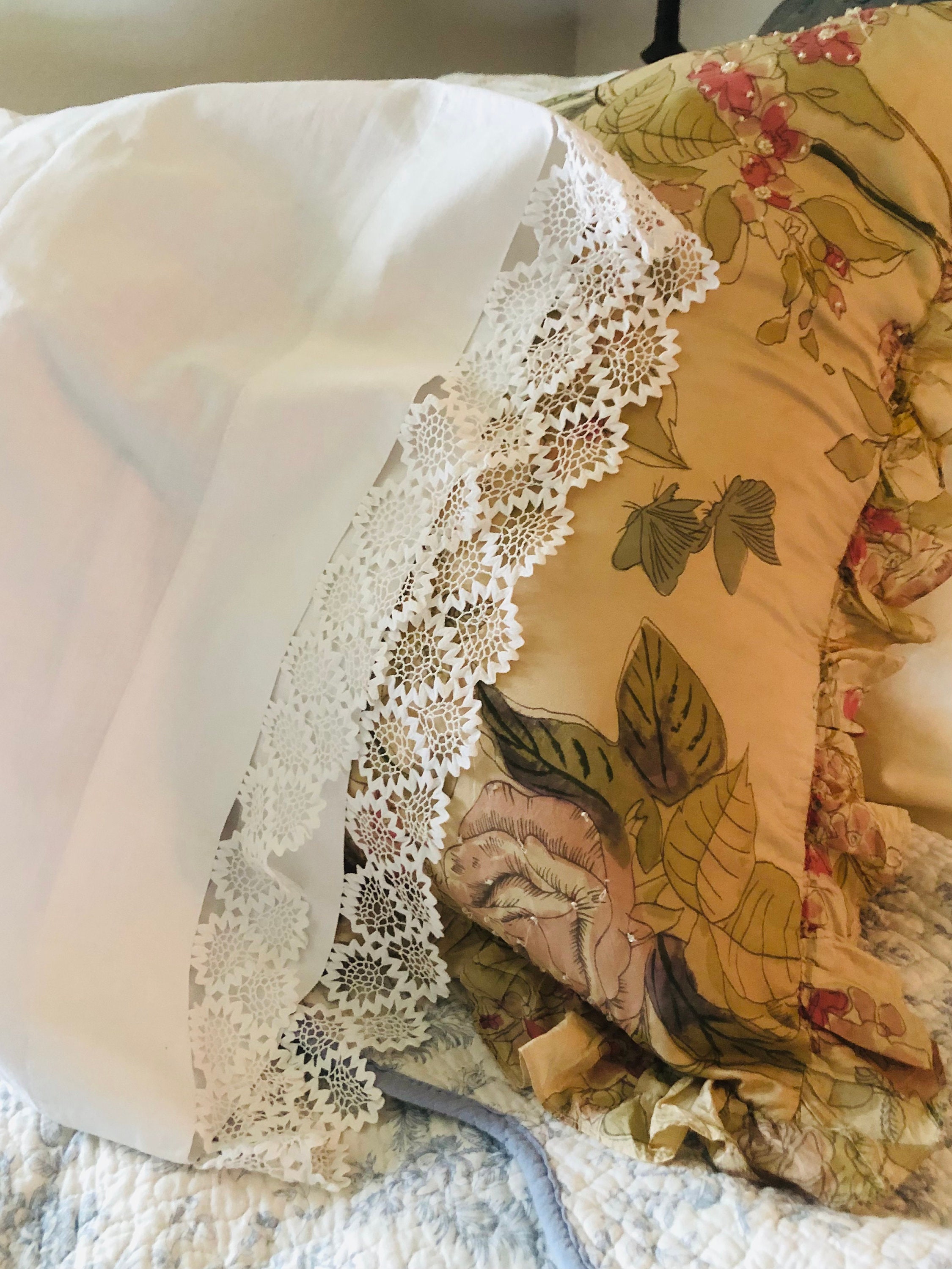 Antique Lace Pillowcases Vintage Pillowcases Romantic Bed Linens Paris ...