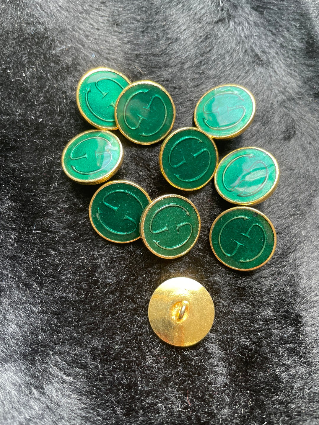 Authentic GUCCI Buttons Lot of 10 Enameled Emerald Green and Gold Tone ...