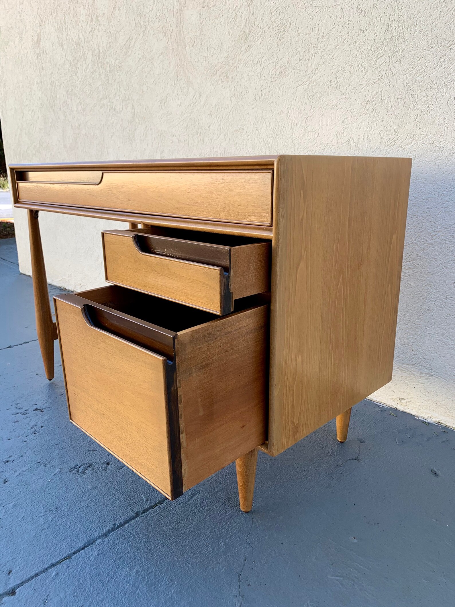 Rare Mid Century Modern Small Desk by Henredon - Etsy