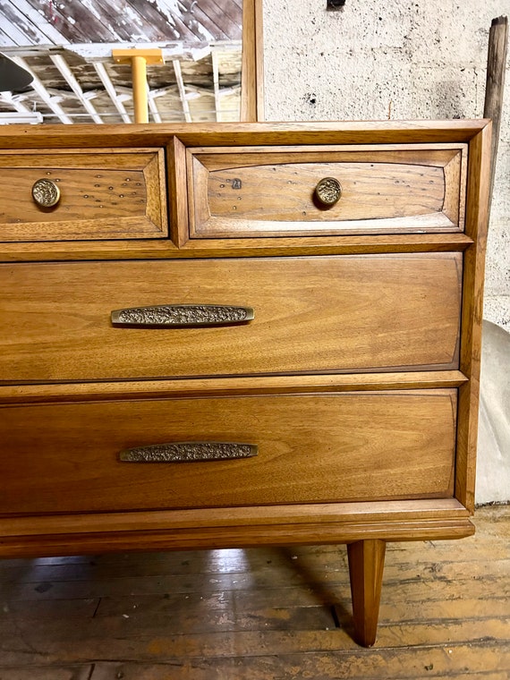 Vintage Mid Mod Dresser and Mirror by Heritage Furniture Etsy