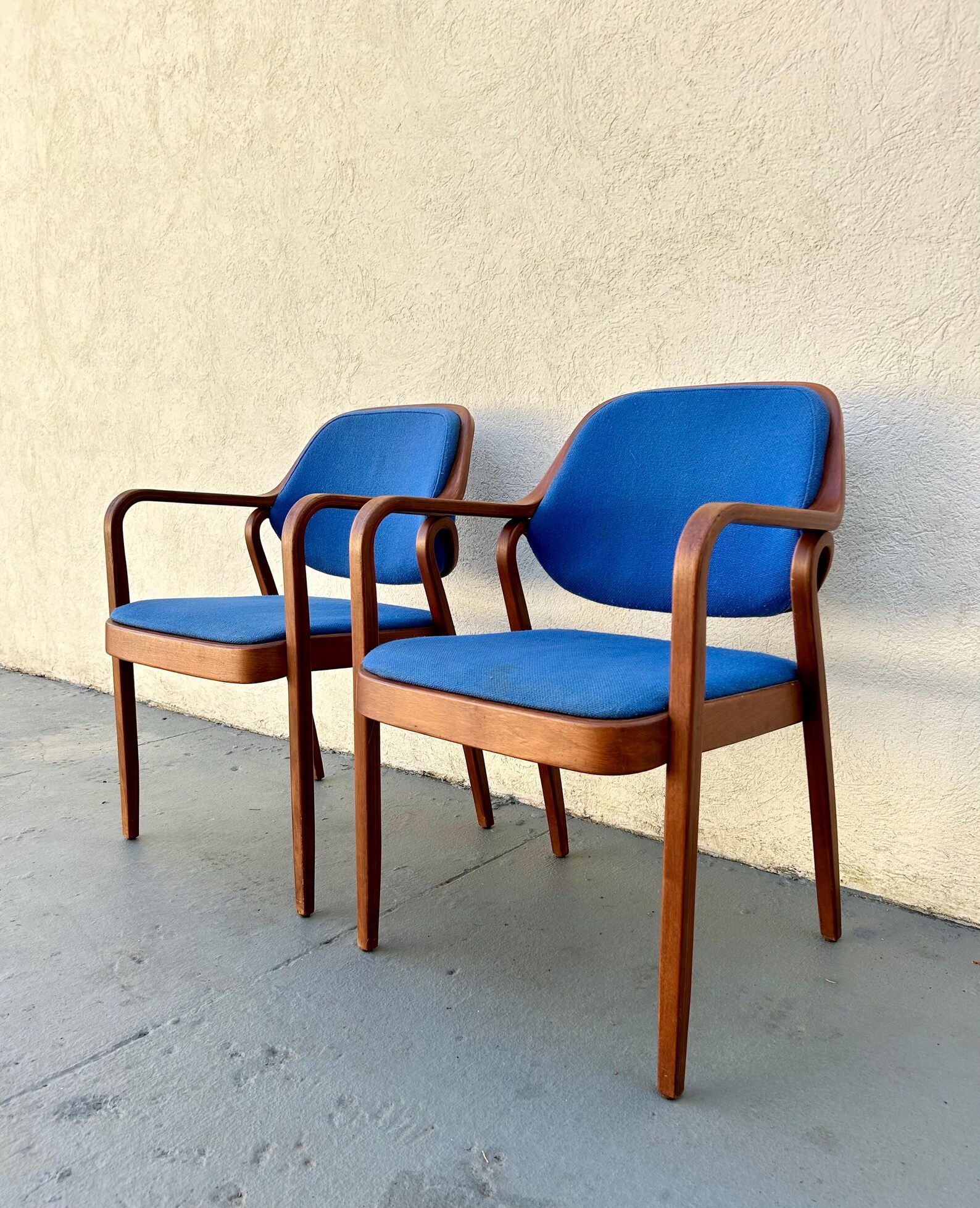 Vintage Pair of MCM Knoll Lounge Chairs (see Shipping Info in the ...