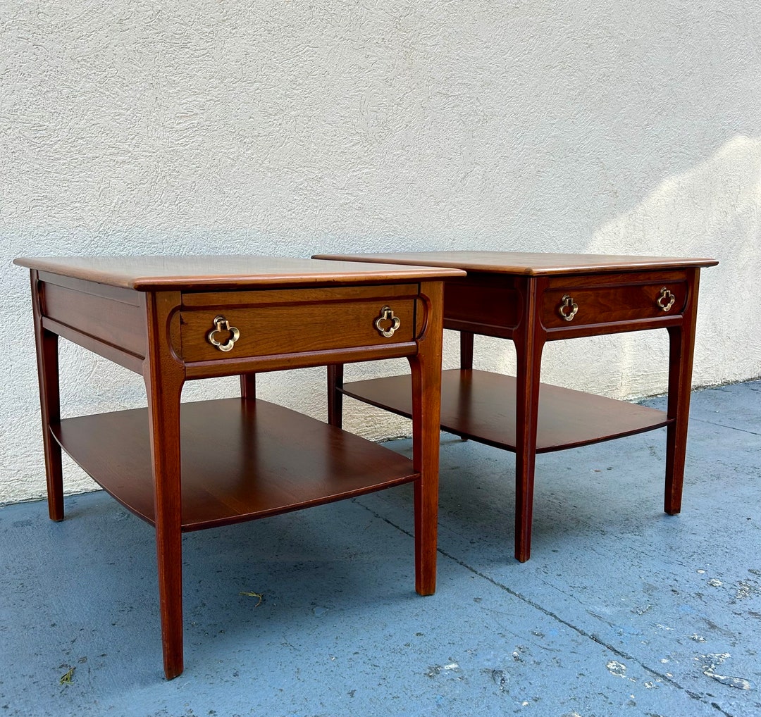 Vintage Pair of Mid Mod Walnut End Tables by Mersman Furniture - Etsy