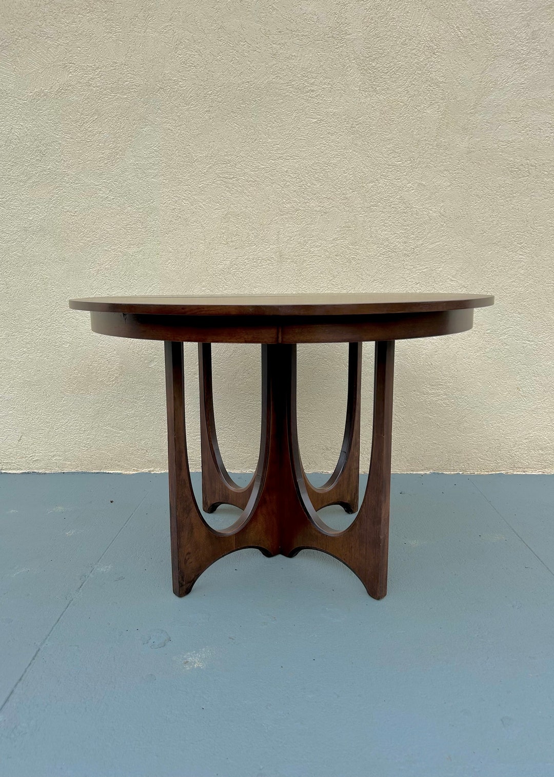 Vintage Brasilia MCM Round Dining Table by Broyhill - Etsy