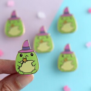 Toad Witch Enamel Pin. Magical Green Frog Pin. Witchy Accessory. Frog ...