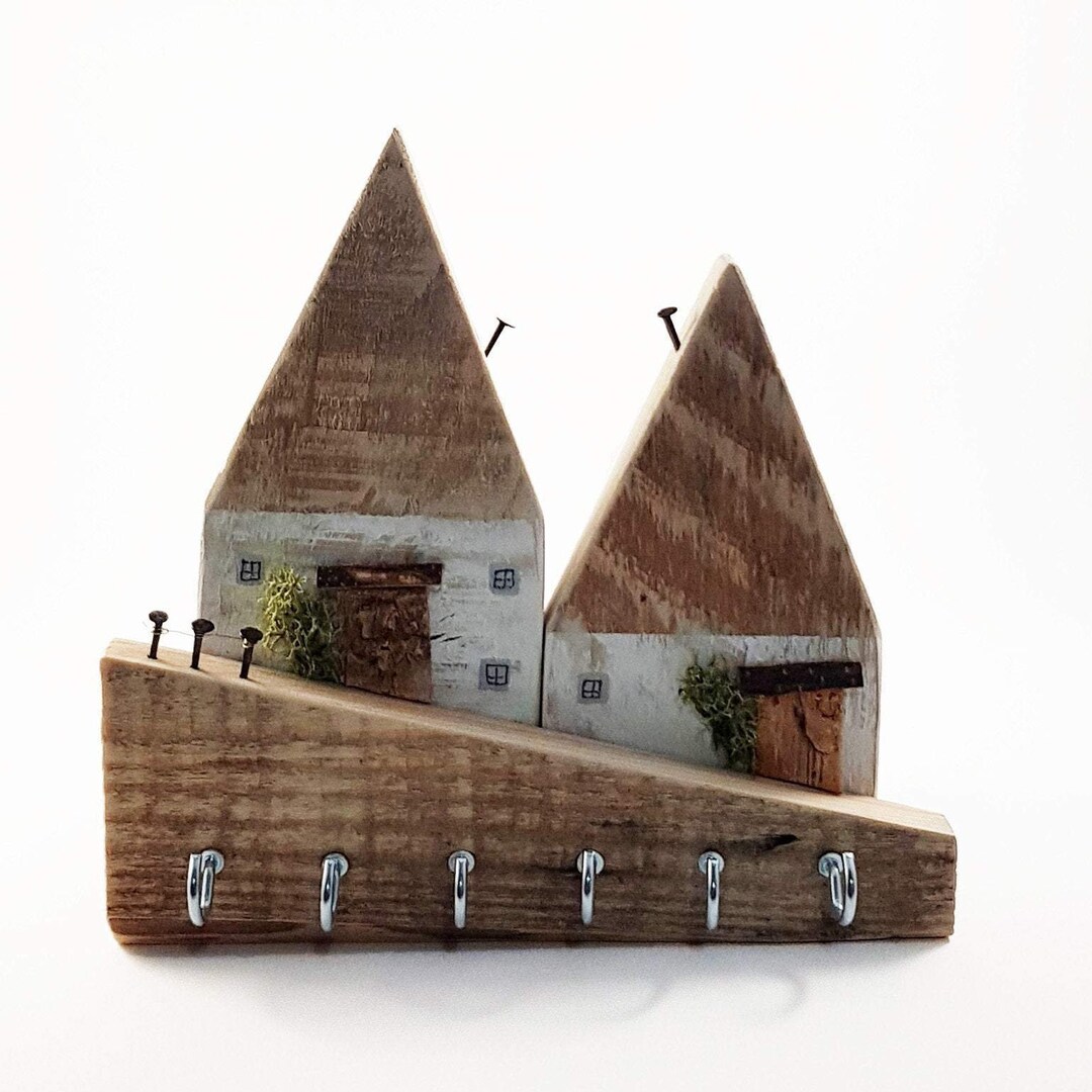 Rustic Wood Key Holder Wall Mountable Decorative Wooden Key Storage Key ...