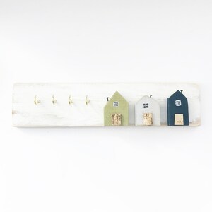 Pallet Wood Key Rack, Key Holder With Miniature Houses, Wooden Key ...