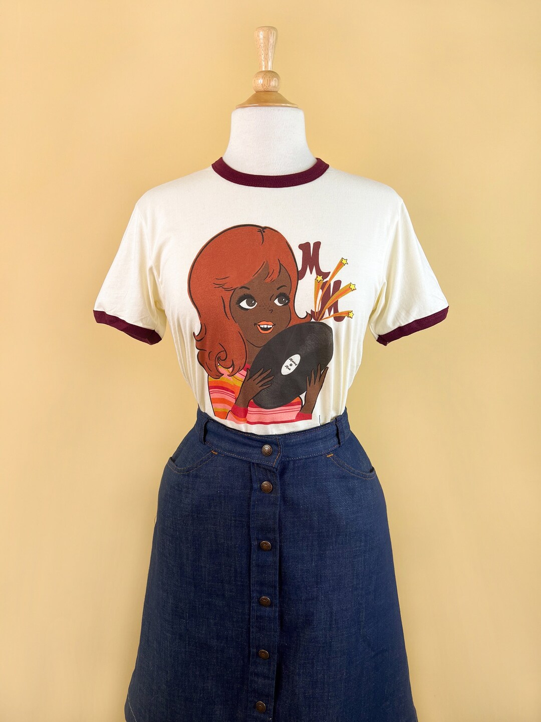 Record Party Unisex Ringer Graphic T-shirt in Natural/maroon Red Size S ...