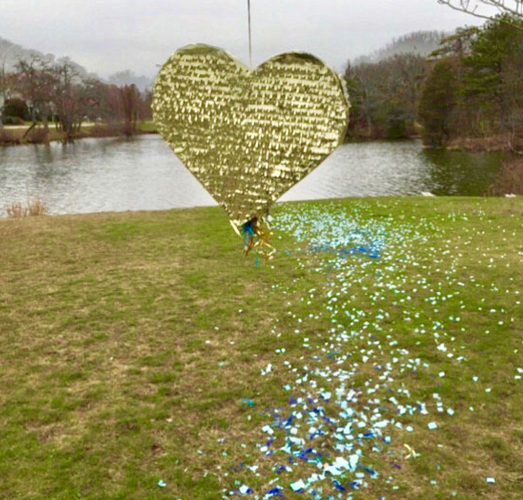 Gold Heart Pinata, Elegant Glitter Confetti Pinata for Weddings, Bridal ...