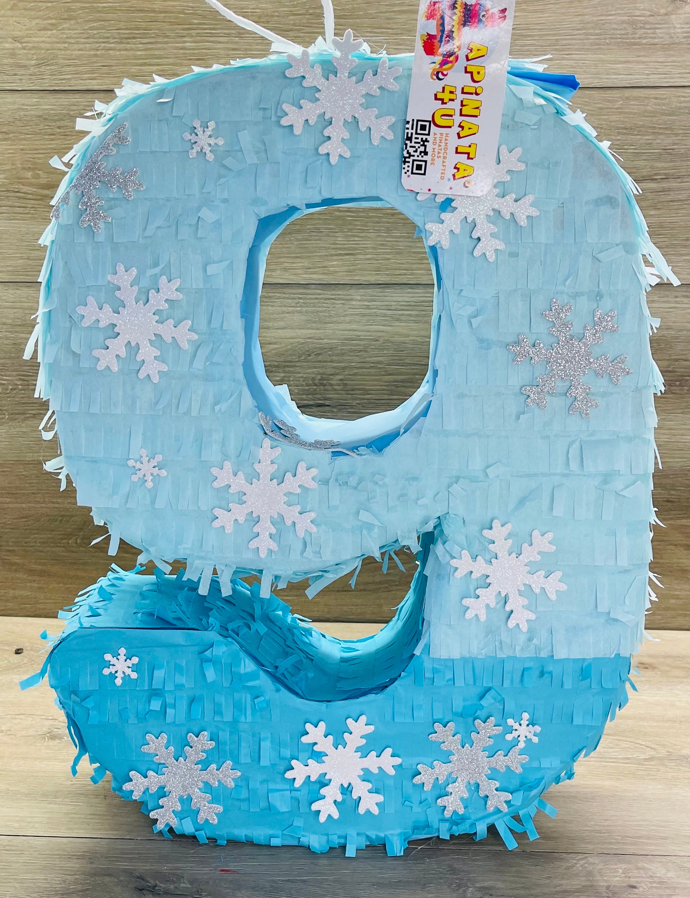 Piñata de País de las Maravillas Invernal n.° 9 con copos de nieve ...