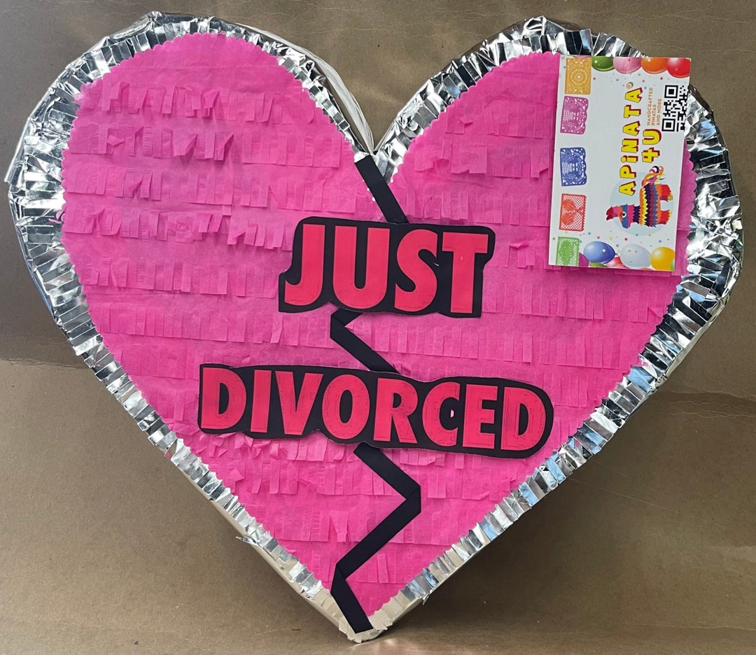 Just Divorced Heart Pinata, 20 Inches Party Decoration for Just Divorce ...