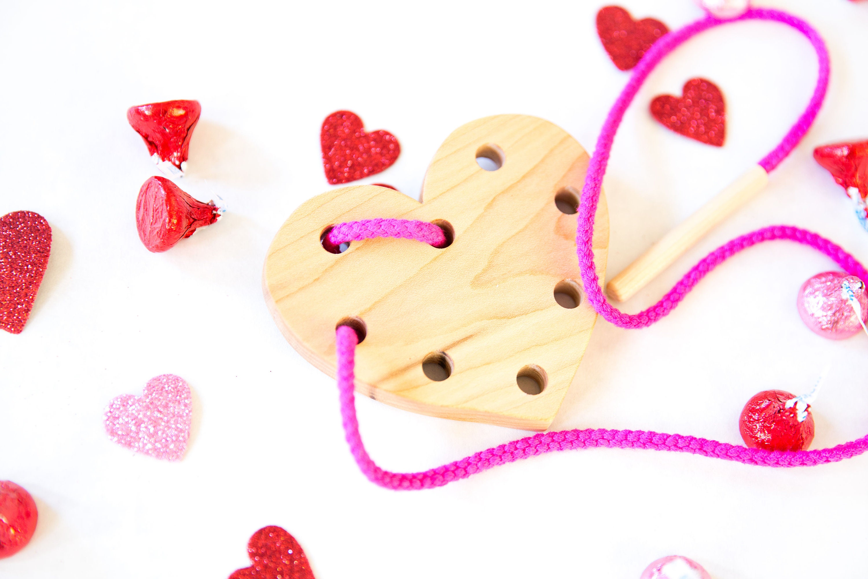Wooden Lacing Toy, Heart Lacing Card, Valentines Gift for Kids ...