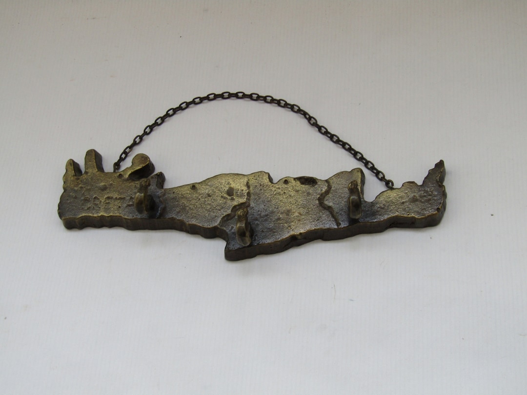 Vintage Crete Iron Key Rack: Wall Hanging Key Holder - Etsy