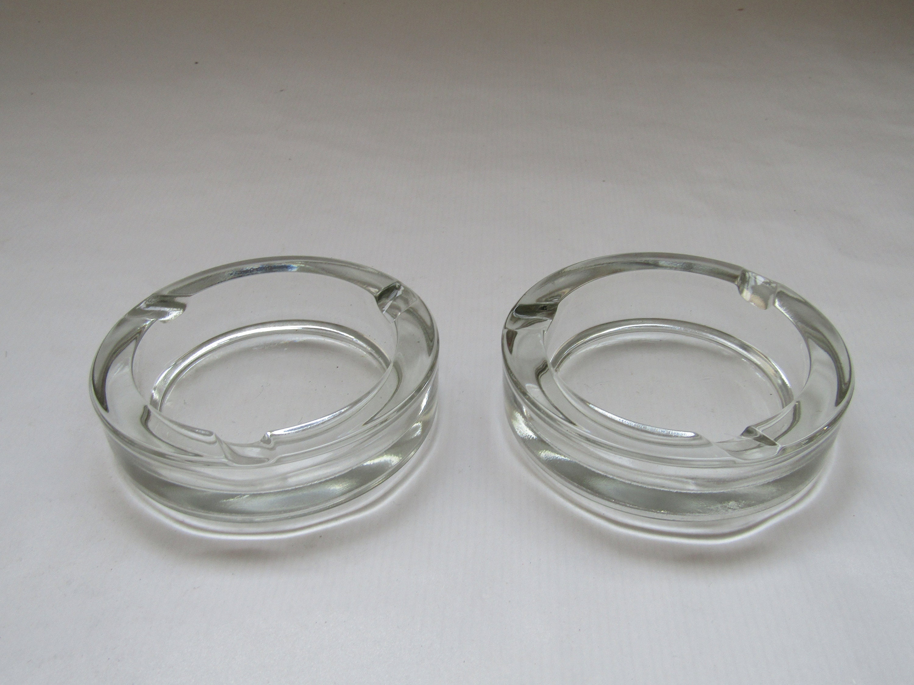 Vintage Glass Ashtrays Vintage Glass Ashtrays Set Ashtrays - Etsy UK