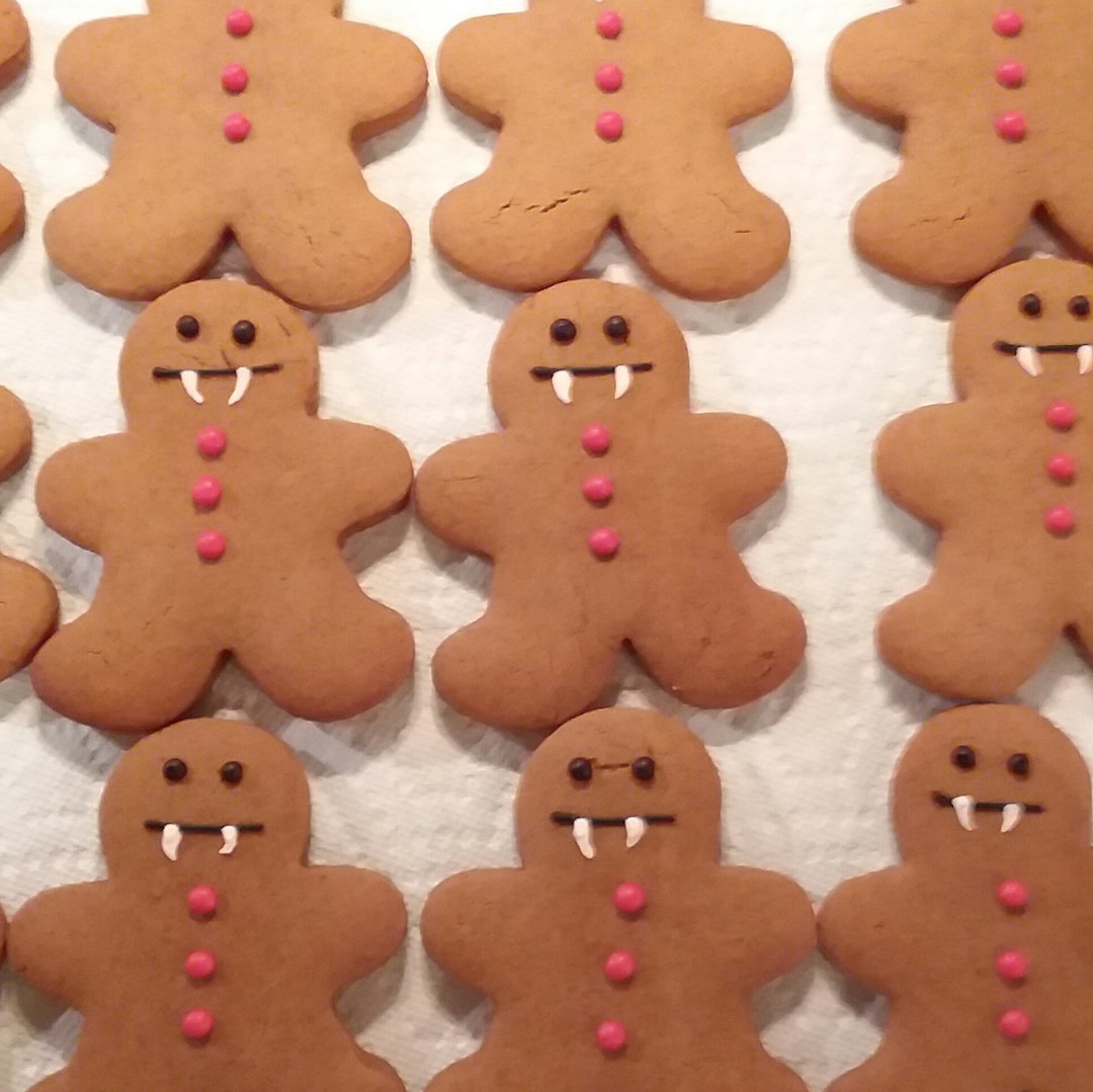 Gingerbread Vampire Cookies Vampire Cookies, Halloween Cookies ...