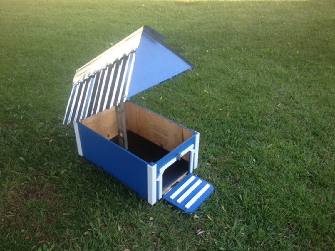 Barn Sytle Tortoise / Hatchling House - Etsy