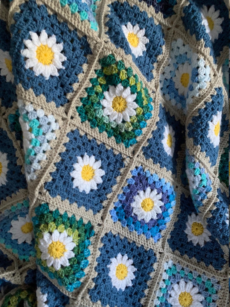 Gorgeous Crochet Daisy Blanket - Etsy