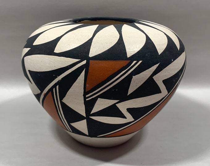 Frances Concho Acoma New Mexcio Pottery Small Pot - Etsy