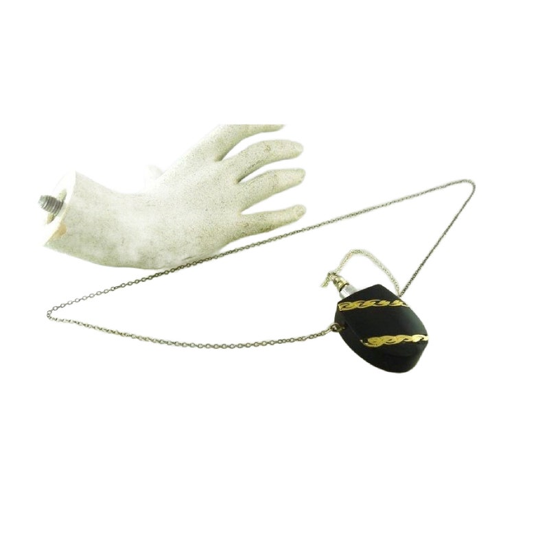 Snuff Bottle Necklace - Etsy