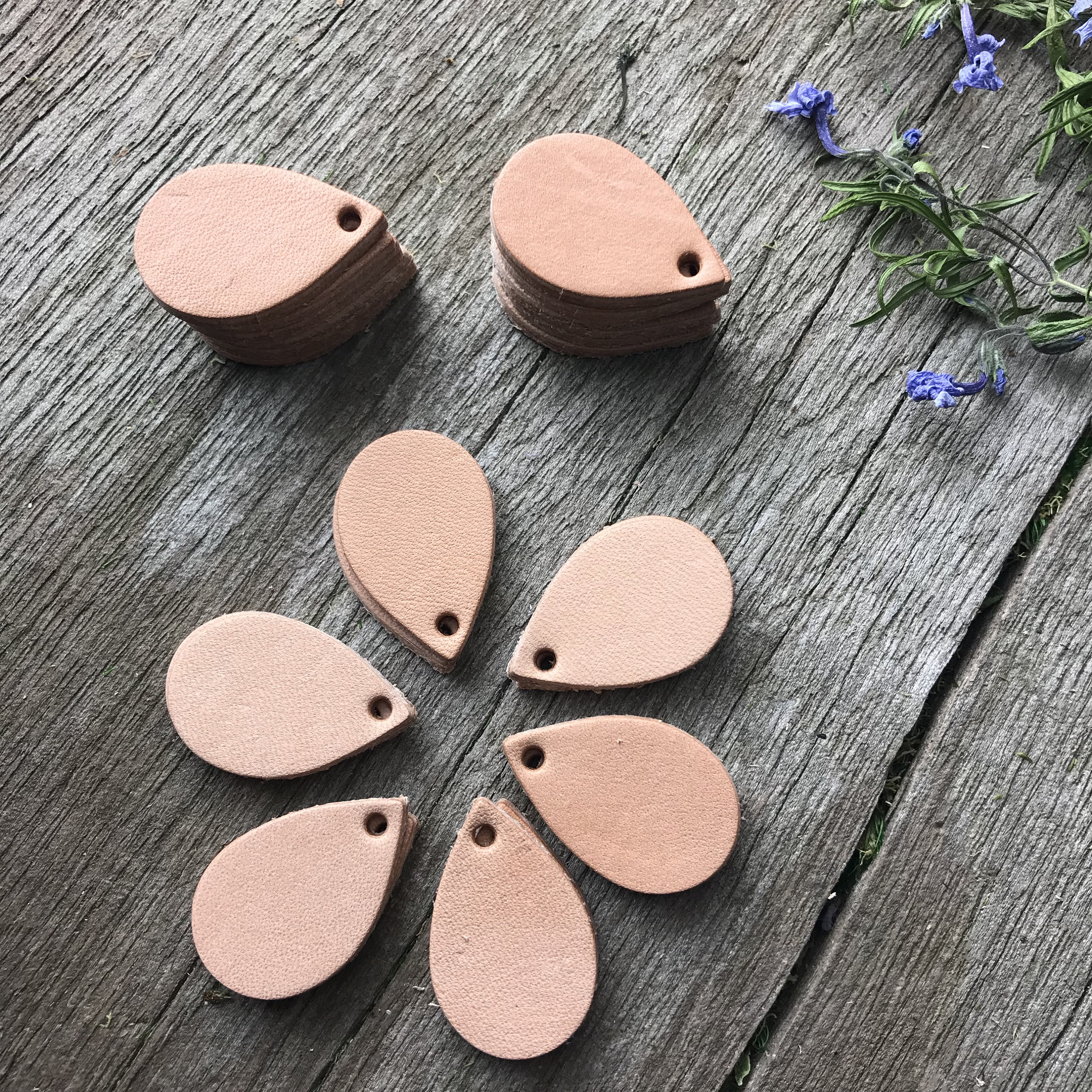 Leather Earring Blanks 24 Pieces, Small Leather Teardrop Earring Blanks ...