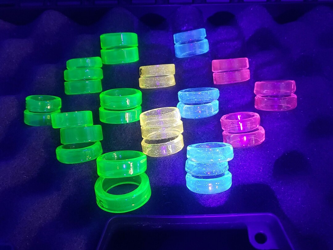 Uranium Glass Rings Bands - Etsy