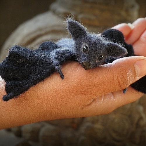 Needle Felted Realistic Bat Vampire Bat Gothic Gift Ideas | Etsy