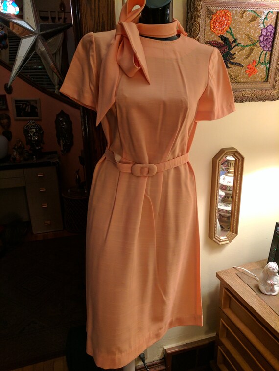 vintage 1960s peach colored - Gem