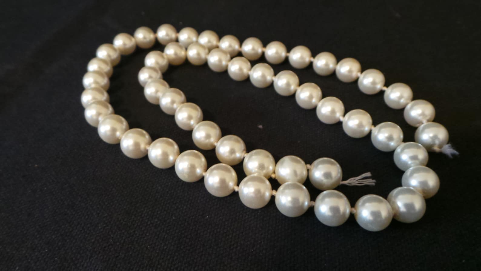SALE Lot of Vintage White Faux Pearl Bead Strands 9mm - Etsy