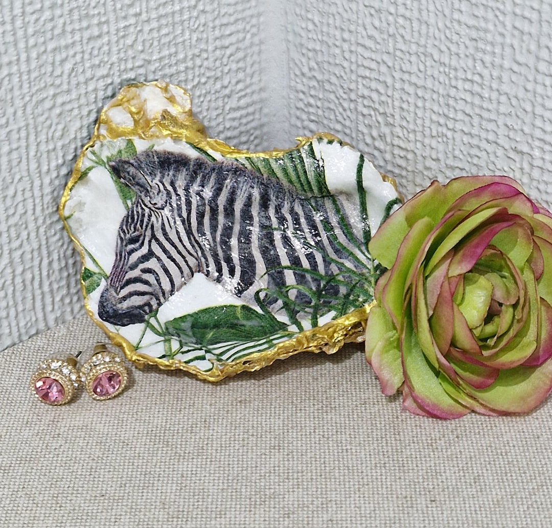 Zebra Safari Animals Oyster Shell Trinket Jewellery Holder Gold Edge ...
