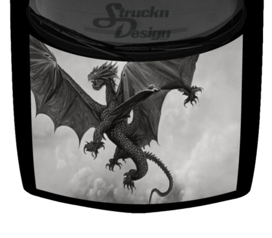 Escala de grises Fierce Flying Dragon Roaring Cloudy Sky Truck Car Hood ...