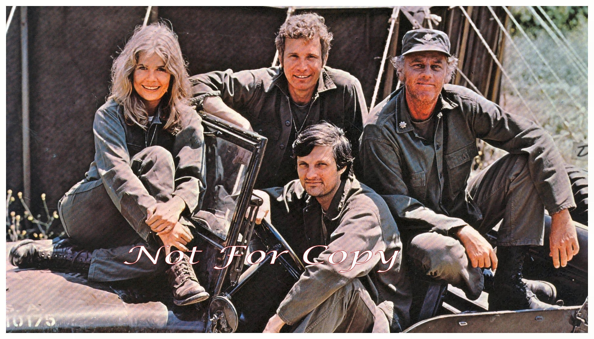 Art & Collectibles TV Series Mash 8x10 Custom Photo Alan Alda Loretta ...