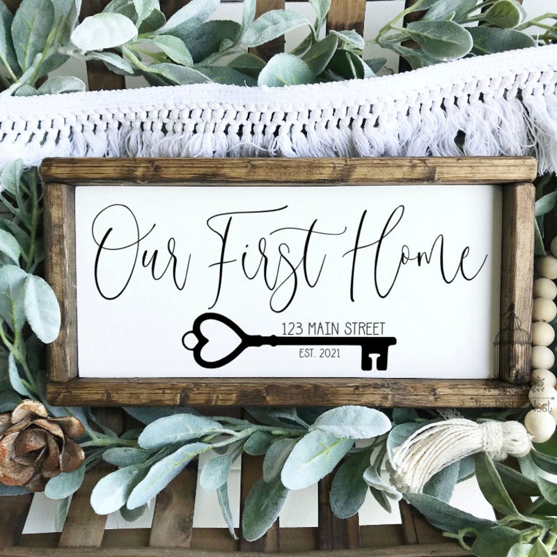 First Home Gift - 60+ Gift Ideas for 2024