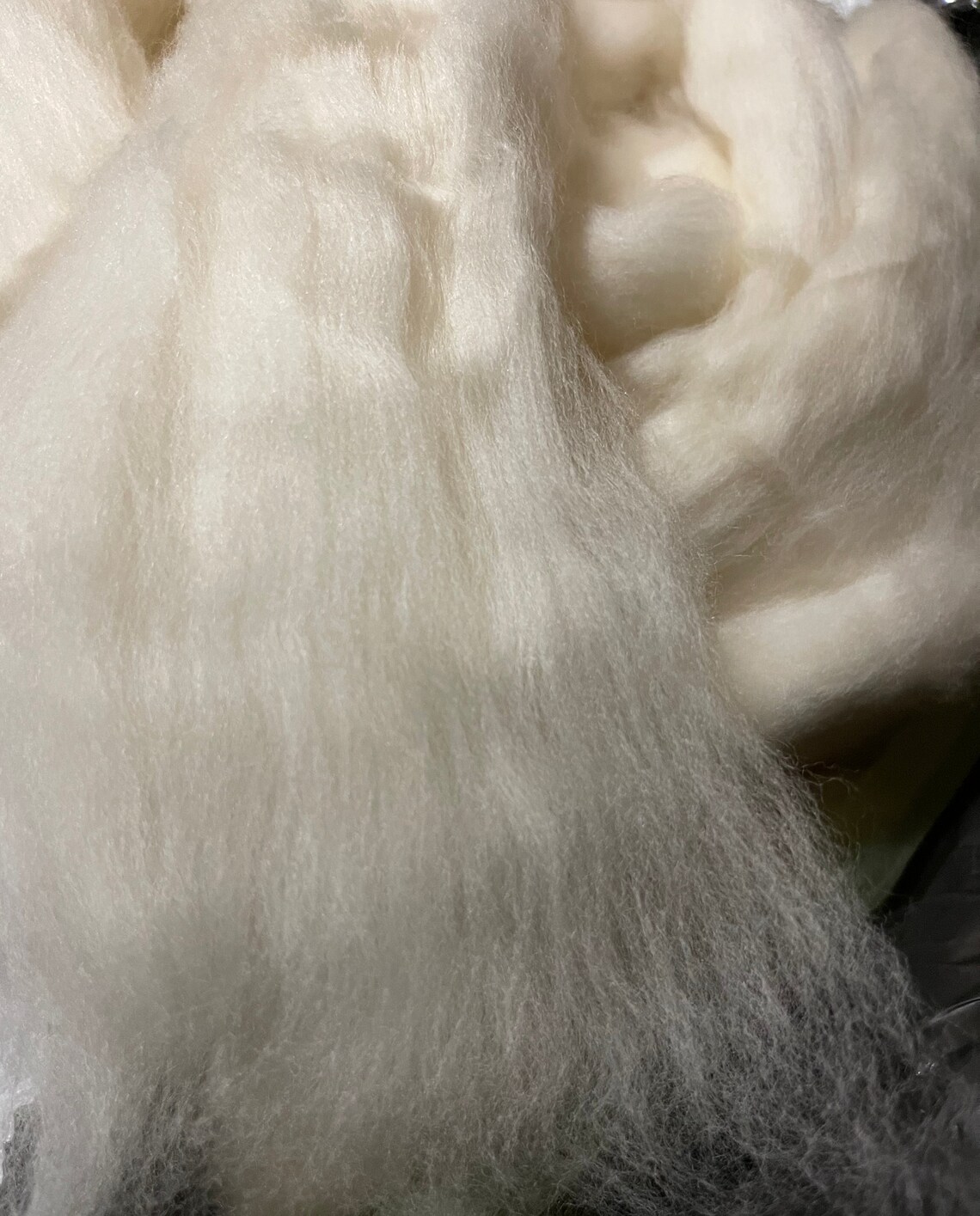 Spinning, Weaving and Felting Carded Wool Top Roving, White. 18 Microns ...