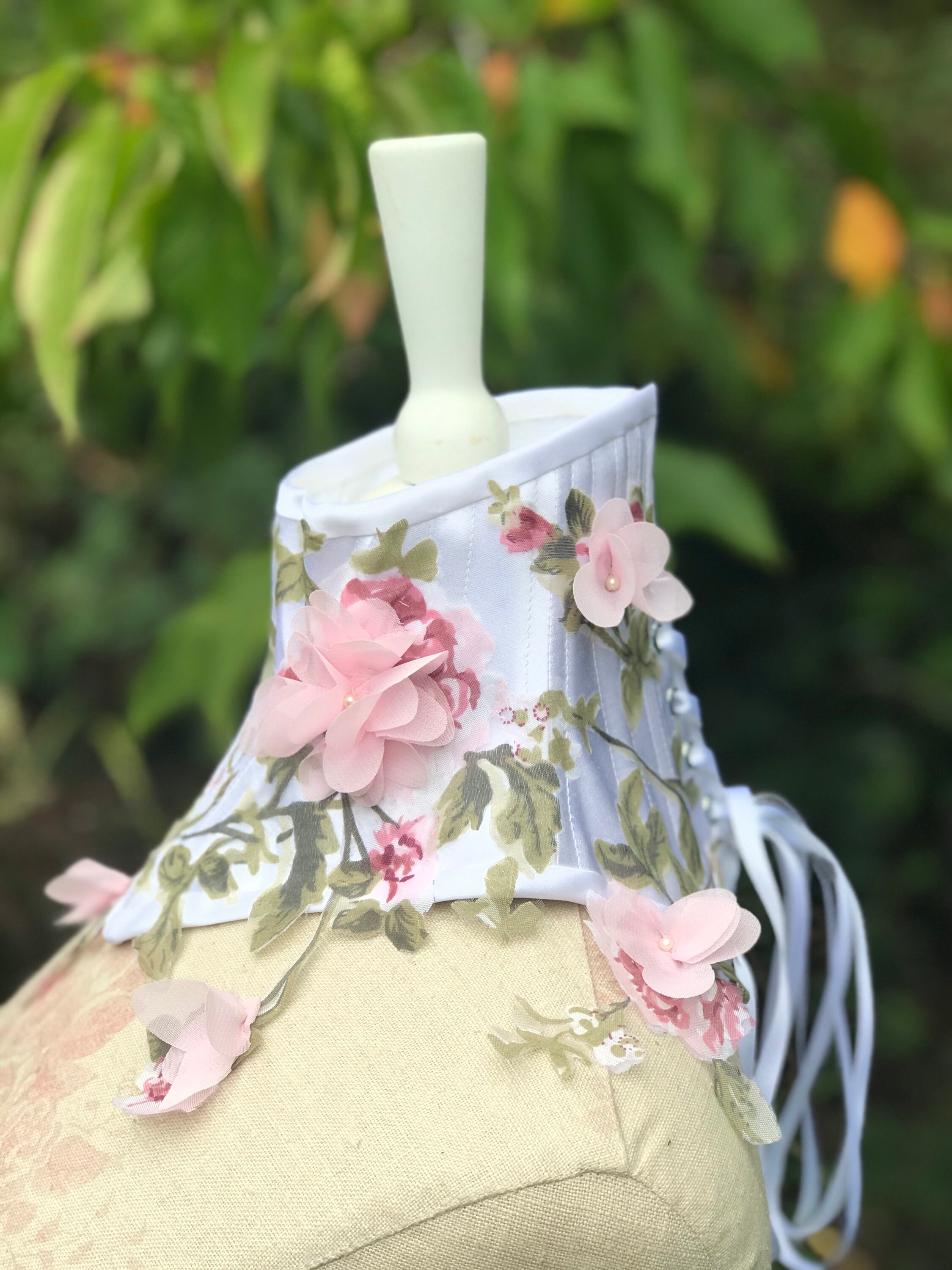 Rose Bloom Neck Corset | Etsy