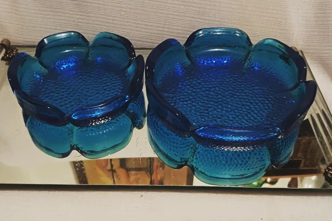 Vintage Electric Blue Teal Lotus Blossom Flower, 2 Stacking Ashtray's ...