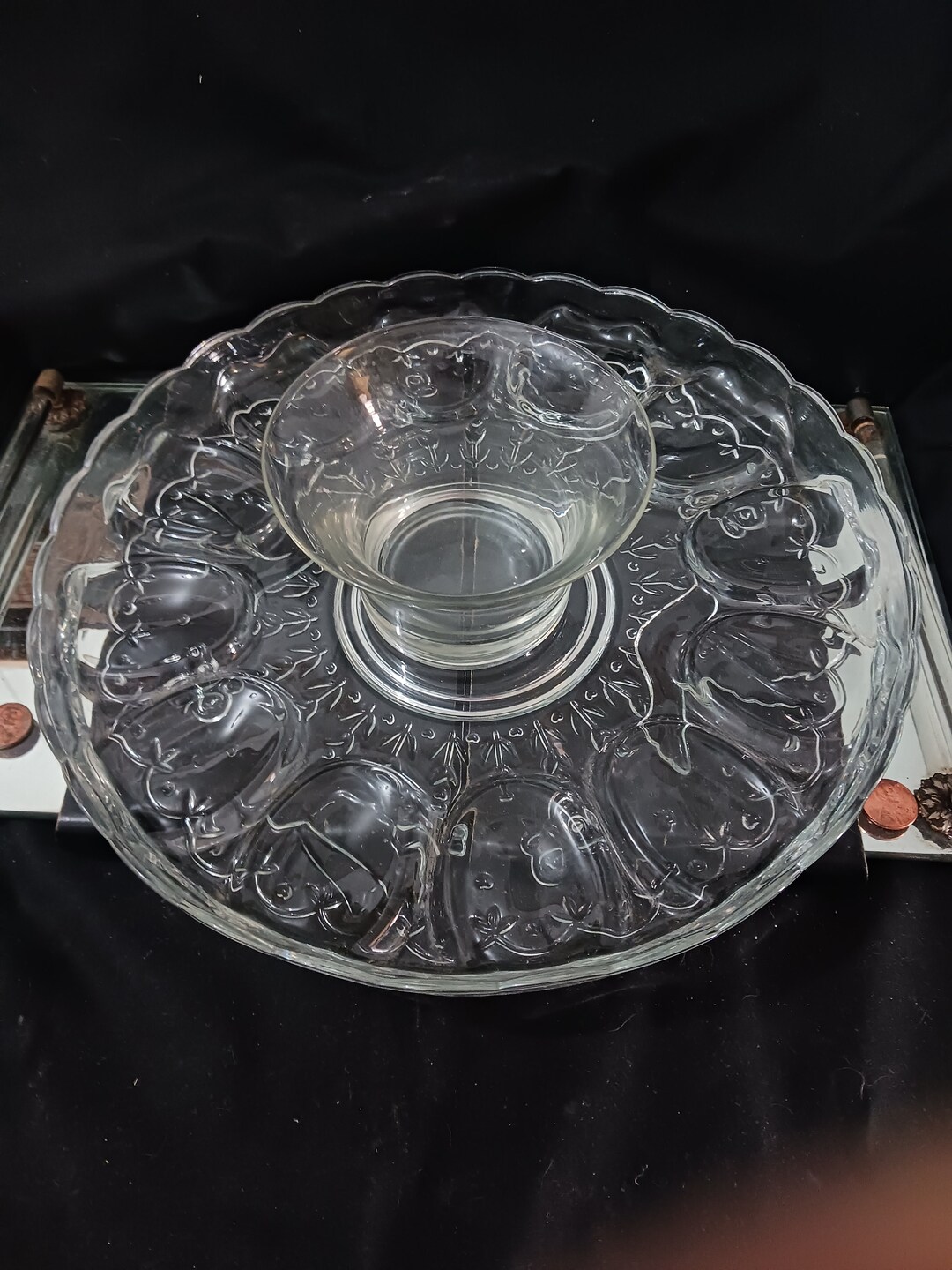 Anchor Hocking Savannah Floral Embossed Glass Egg Plate Scalloped Edge ...