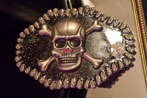 Skull and Crossbones Pewter Belt Buckle, Tiny Skulls … - Gem