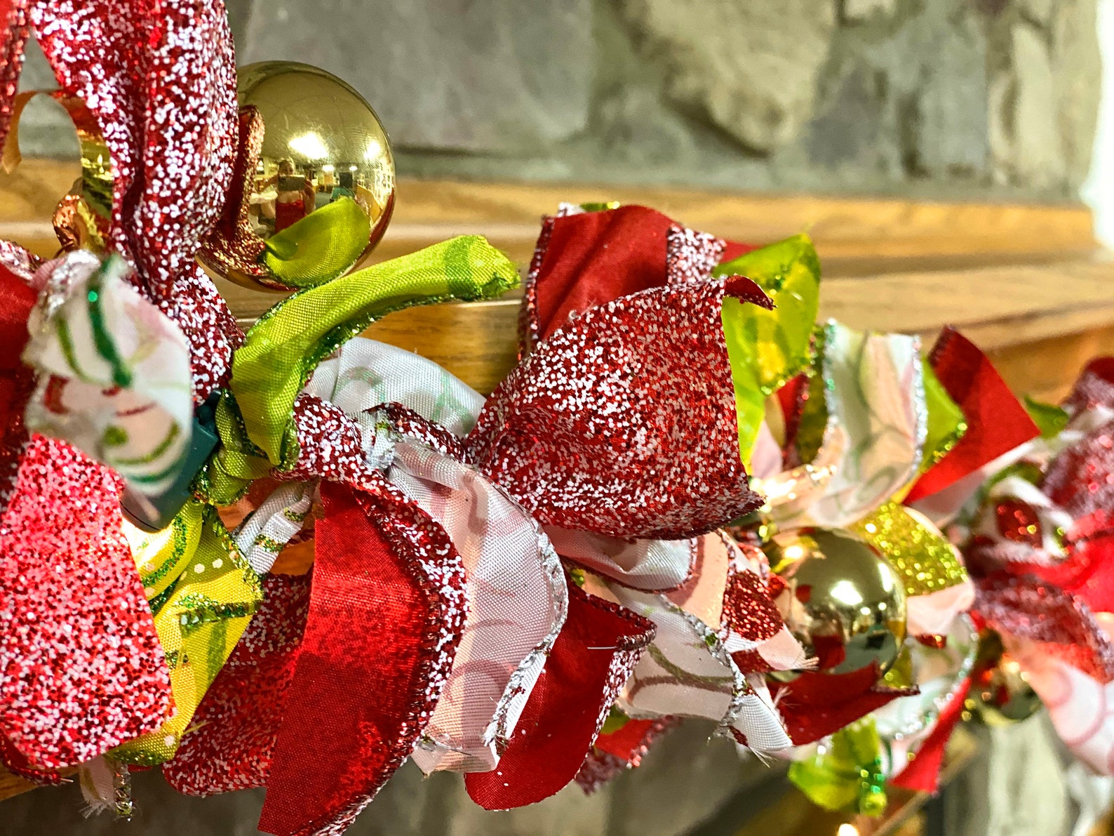 Lighted Ribbon Garland, Handmade Christmas Garland Decor, Cozy Holiday ...