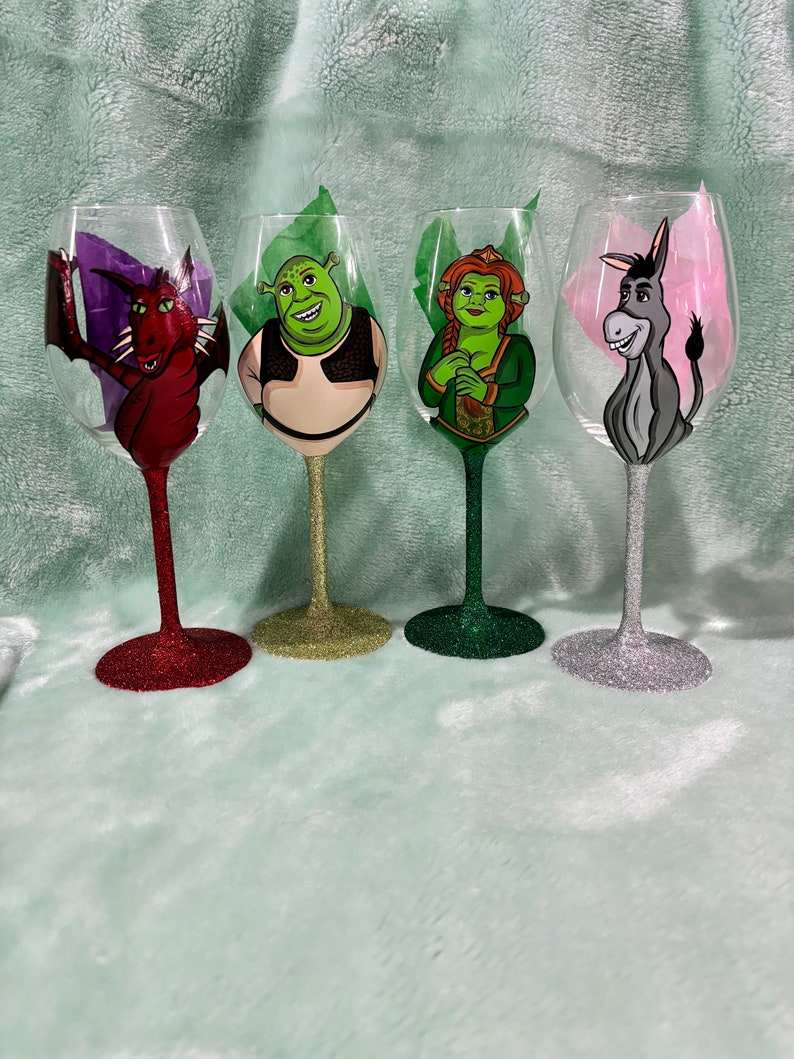 Shrek Hand Painted Wine Glass Set - Etsy