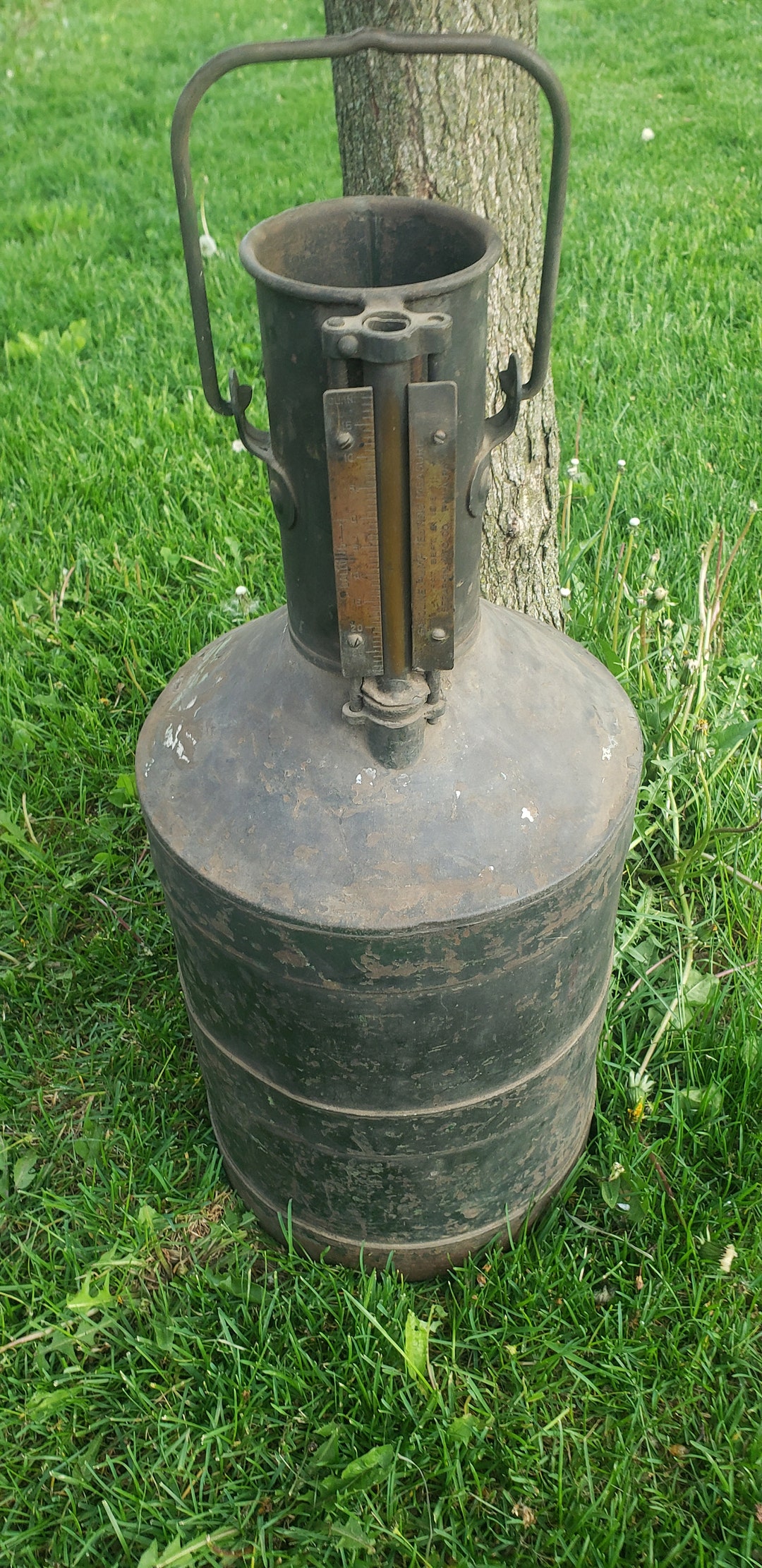 Antique Gasoline Pump Testing Measure Proving Gas & Oil Can Seraphin ...