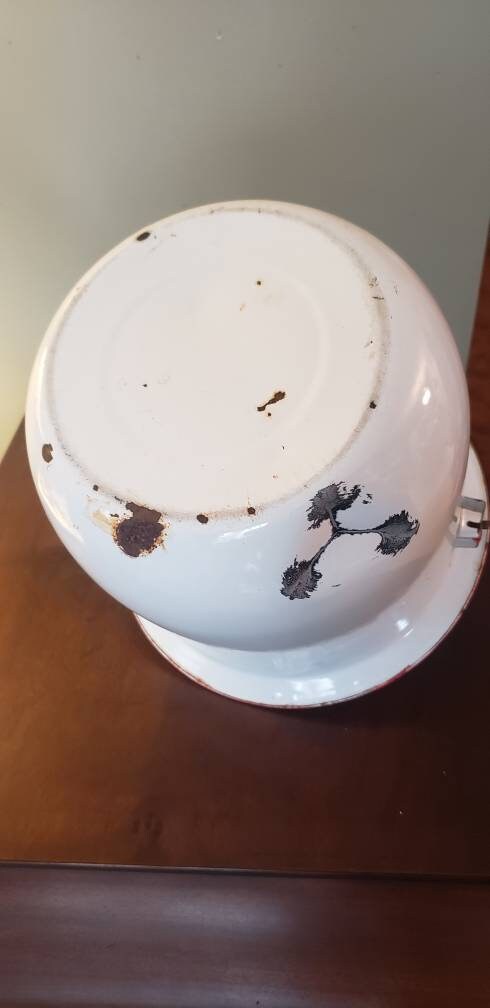 Antique Enamelware Porcelain Chamber Pot With Handle - Etsy