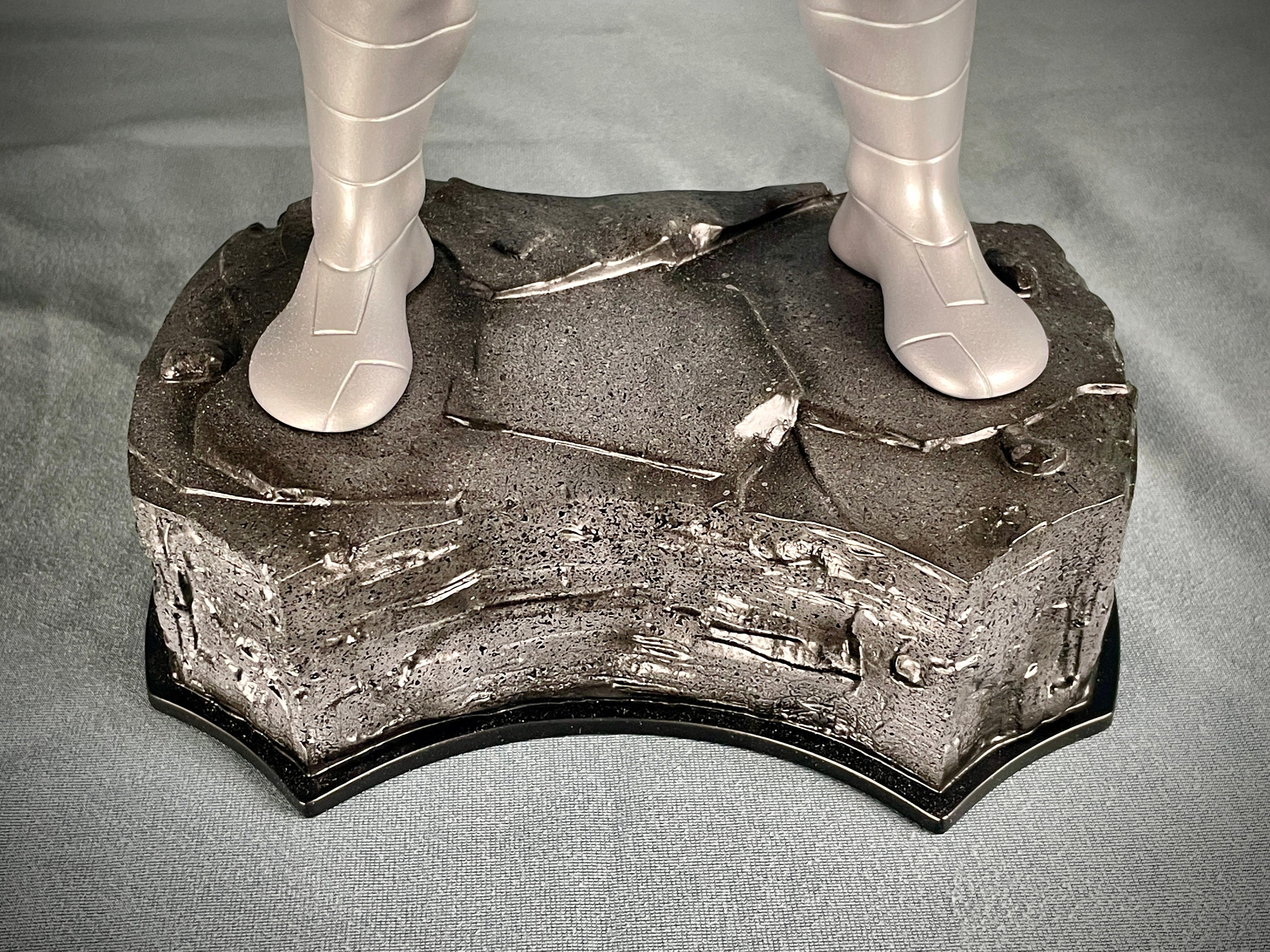 Roger Bochs BOX (blue) of ALPHA FLIGHT Custom Resin Statue Bowen Scale ...