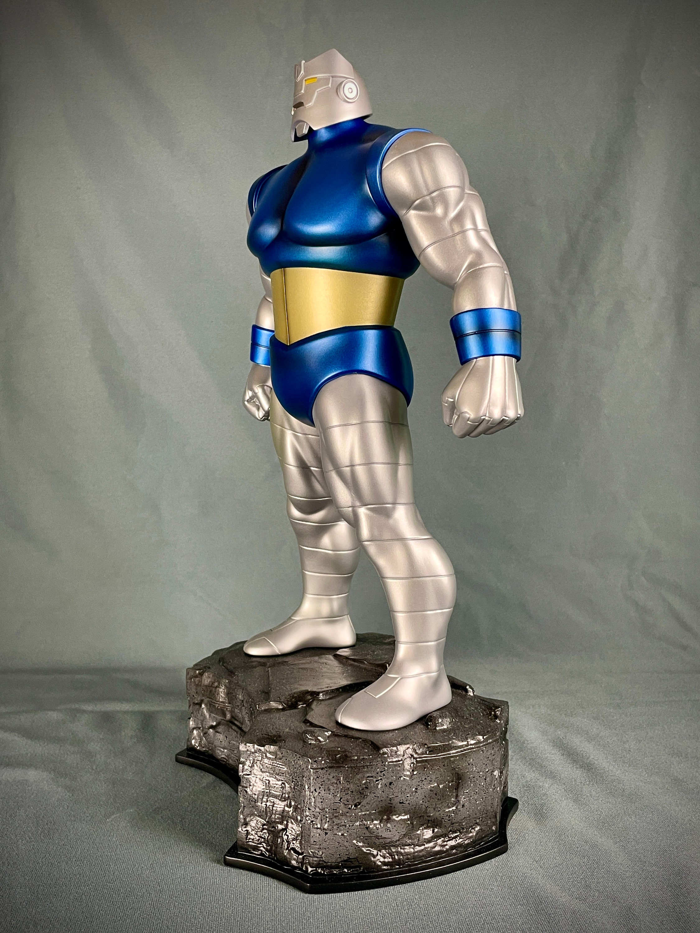 Roger Bochs BOX (blue) of ALPHA FLIGHT Custom Resin Statue Bowen Scale ...