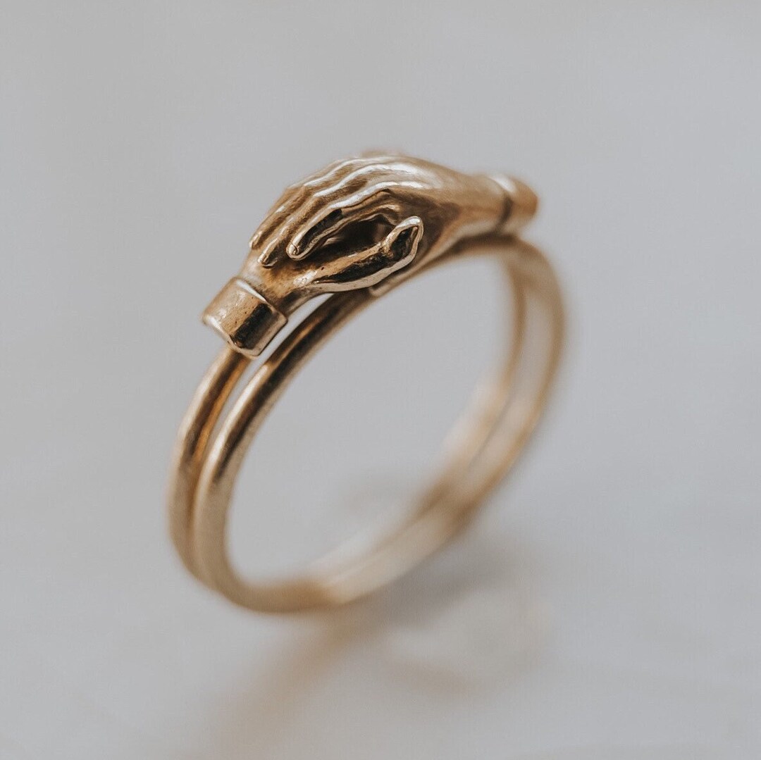 Solid Gold Fede Hand Ring, Interlocking Hand Ring, Figa Ring, Trust ...