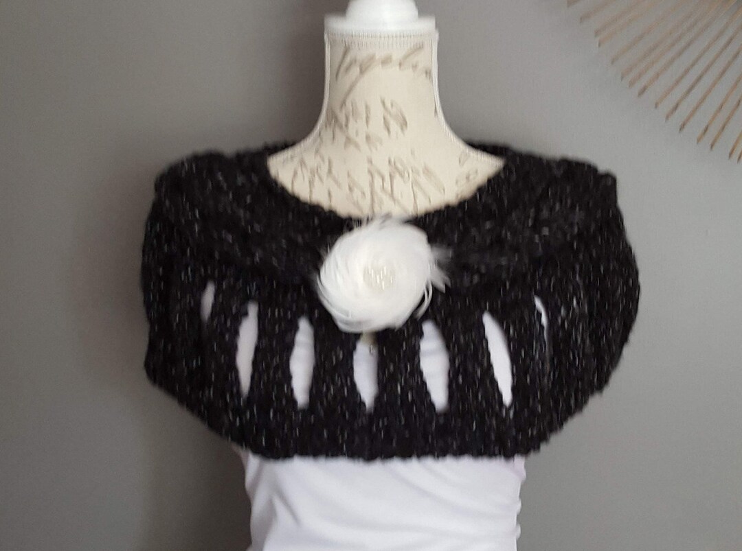 Shoulder Cover Capelet With a Brooch Handmade Knit Gift for Women Gift ...